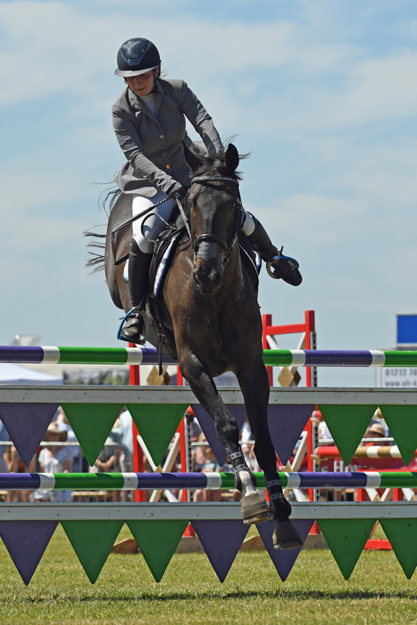 Show Jumping